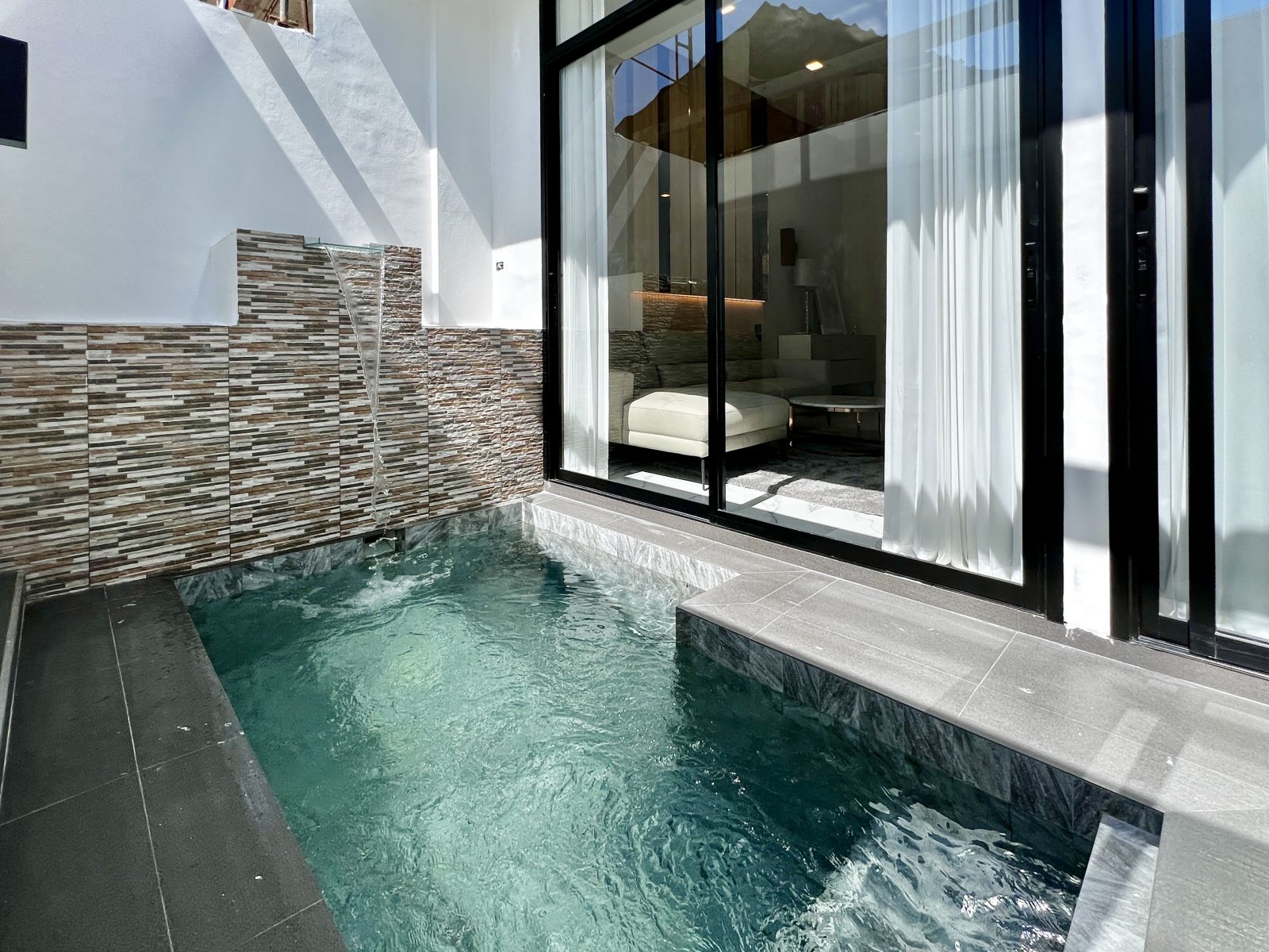 Villa La Richie – Pattaya Real Estate Agency